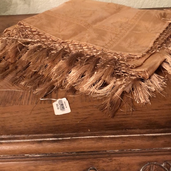 Dining | Table Topper | Poshmark